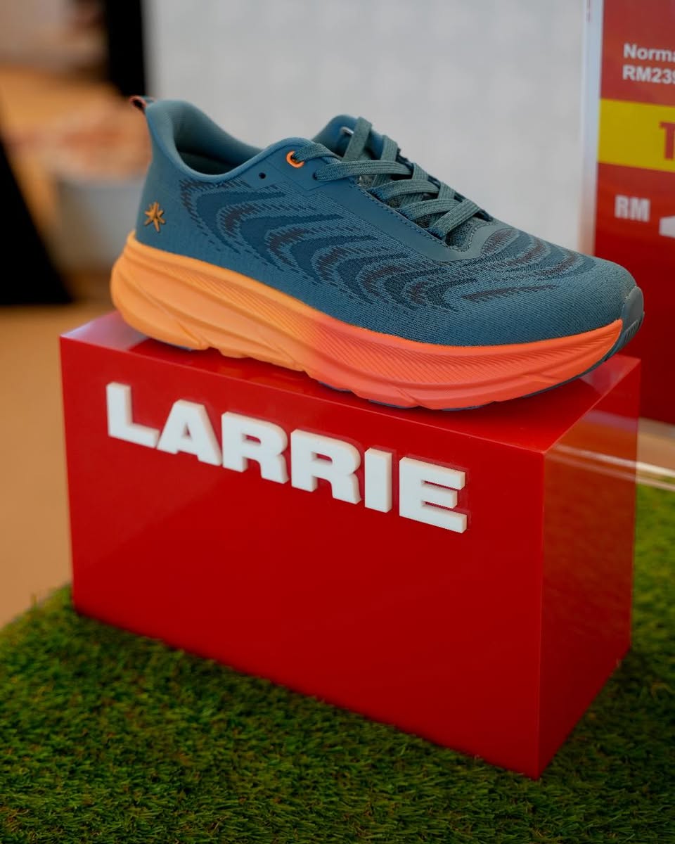 LARRIE & GEOX: Merdeka Fashion Celebration | Lalaport Bukit Bintang ...